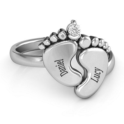Toe-tally In Love Engravable Birthstone Footprint Ring | Jewlr