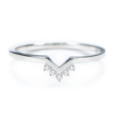 V-Shaped Stackable Ring with Accents | Jewlr